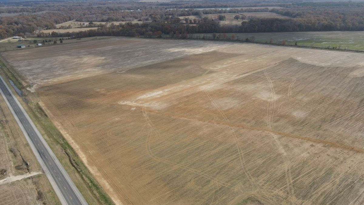 Highly Efficient Precision Leveled Farm with Turbine Wells and Nutrient ...