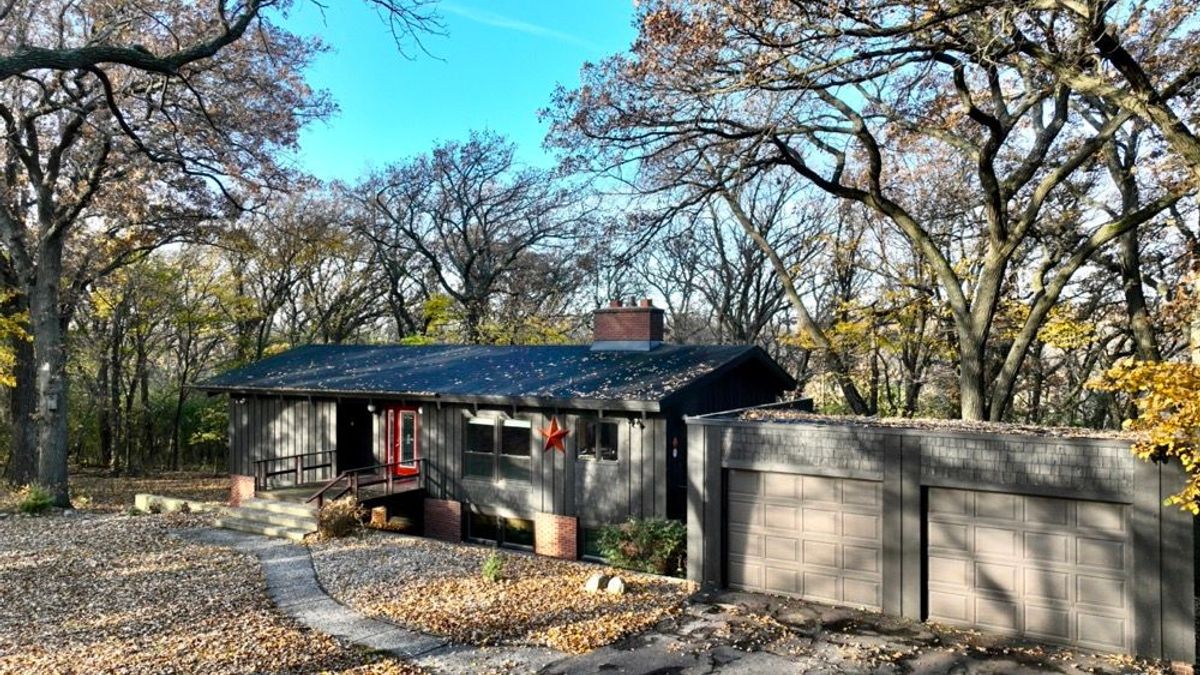 Oak Grove Farms: Ranch Style Home On Parso Lake | Whitetail Properties
