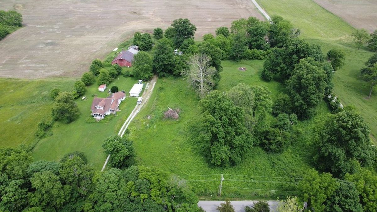 Mix Use Farm With Fixer Upper Home | Whitetail Properties