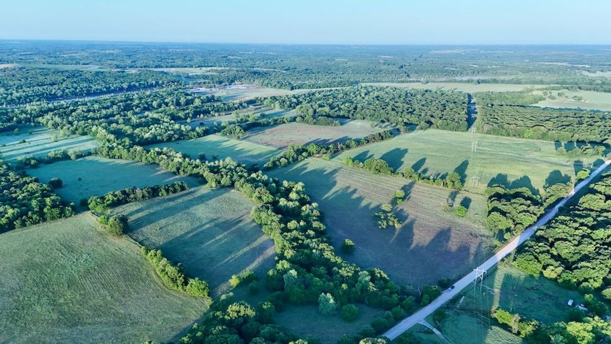 Beautiful Versatile Farm With River Frontage | Whitetail Properties