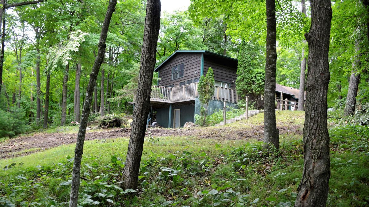 Beautiful Lake Side Cabin On Largon Lake In Northwest WI | Whitetail ...