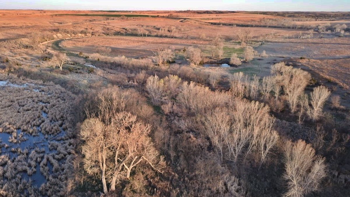 Outstanding Hunting Farm Bordering Solomon River | Whitetail Properties