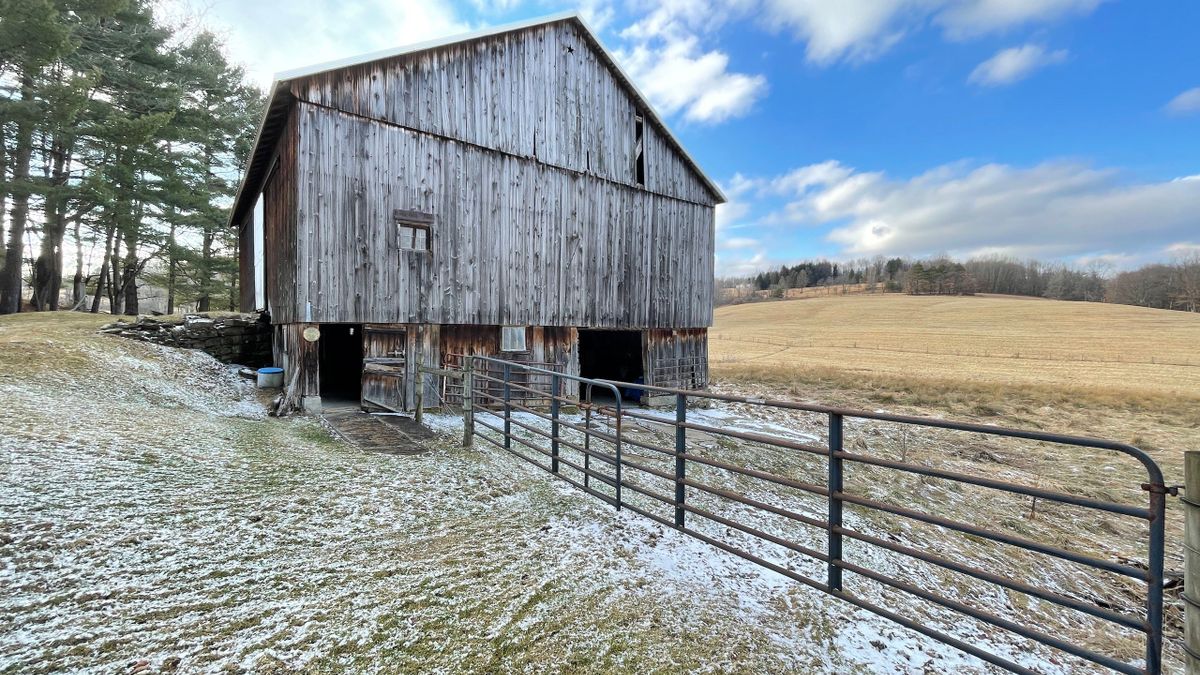 Picturesque Farm With Barn, Stream, Ponds, And Scenic Views | Whitetail ...