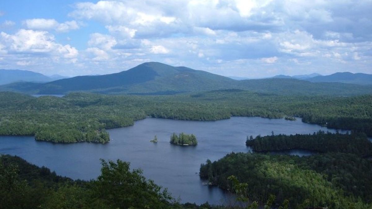 Rare Group Camp Or Family Estate Opportunity With 400 Acre Lake ...