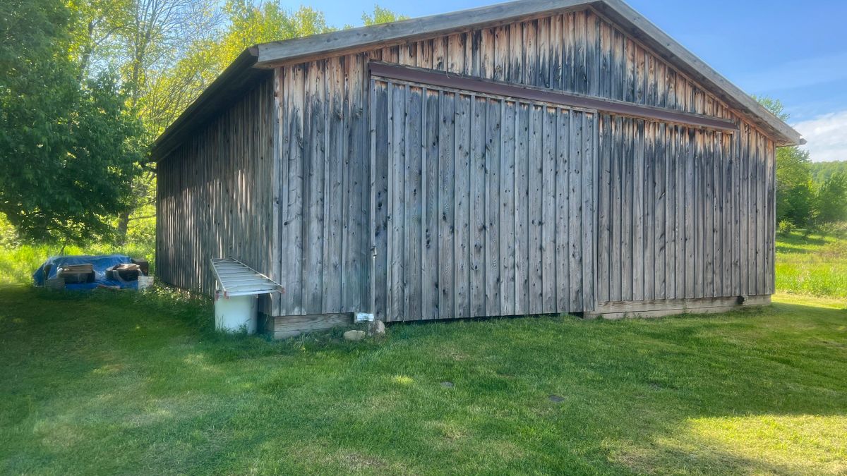 Potential Building Location With Existing Garage | Whitetail Properties