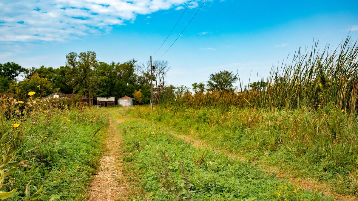 Spacious Building Site With Prairie Coteau Views | Whitetail Properties