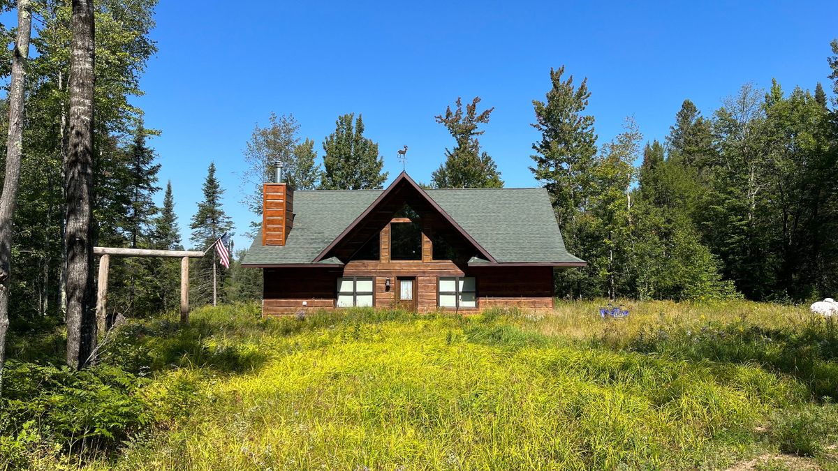 Large Acreage Hunting Land And Lodge | Whitetail Properties