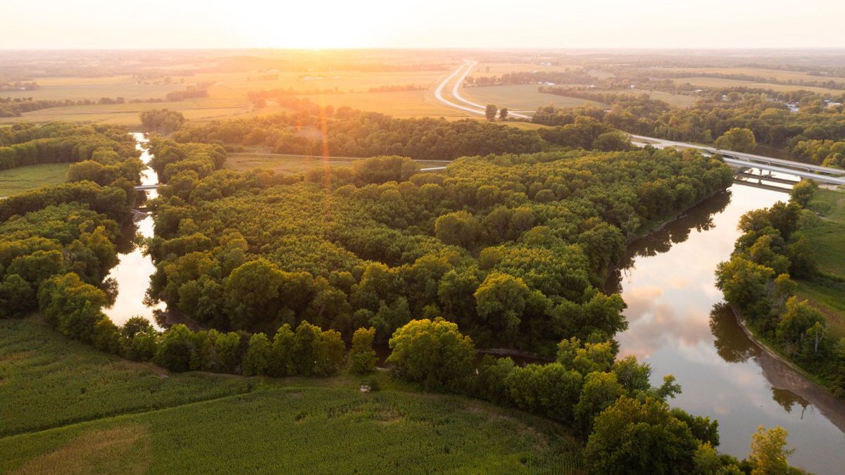 Hunting, Fishing, And Income Along Skunk River Near Mount Pleasant ...