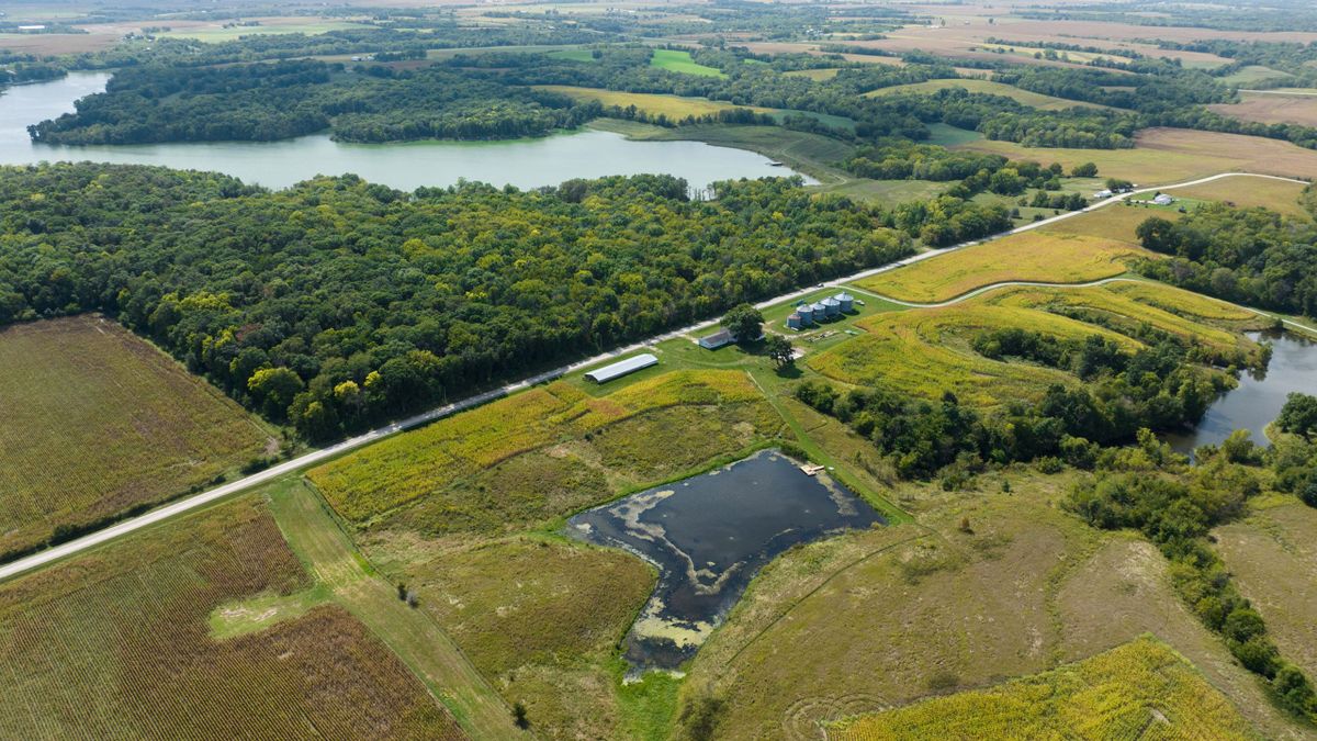Country Home On Acreage With A Pond Next To Lake Darling State Park ...