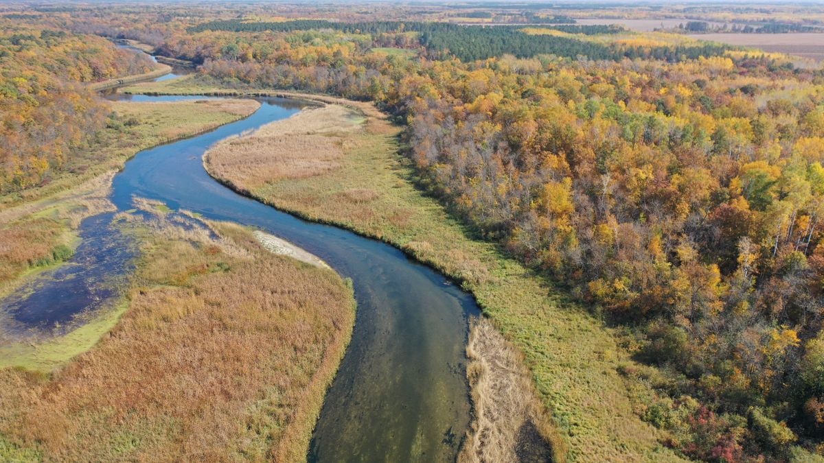 Wooded High Ground With Hunting Cabin And Shell River Frontage ...