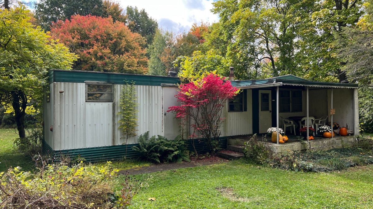 Country Acreage With Garage And Major Utilities On Site | Whitetail ...