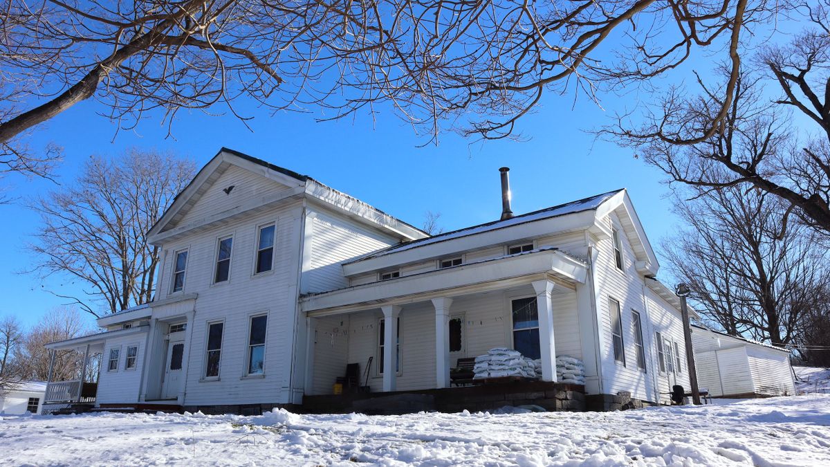 Country Farm With Large Barn, Insulated Workshop, Pole Barns And Stream ...