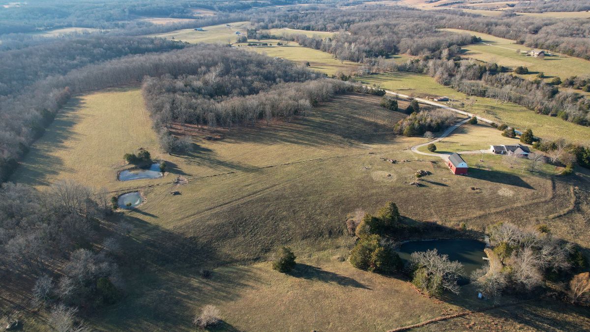 Home And Barns On Beautiful Ranch Near Marshfield And Springfield ...