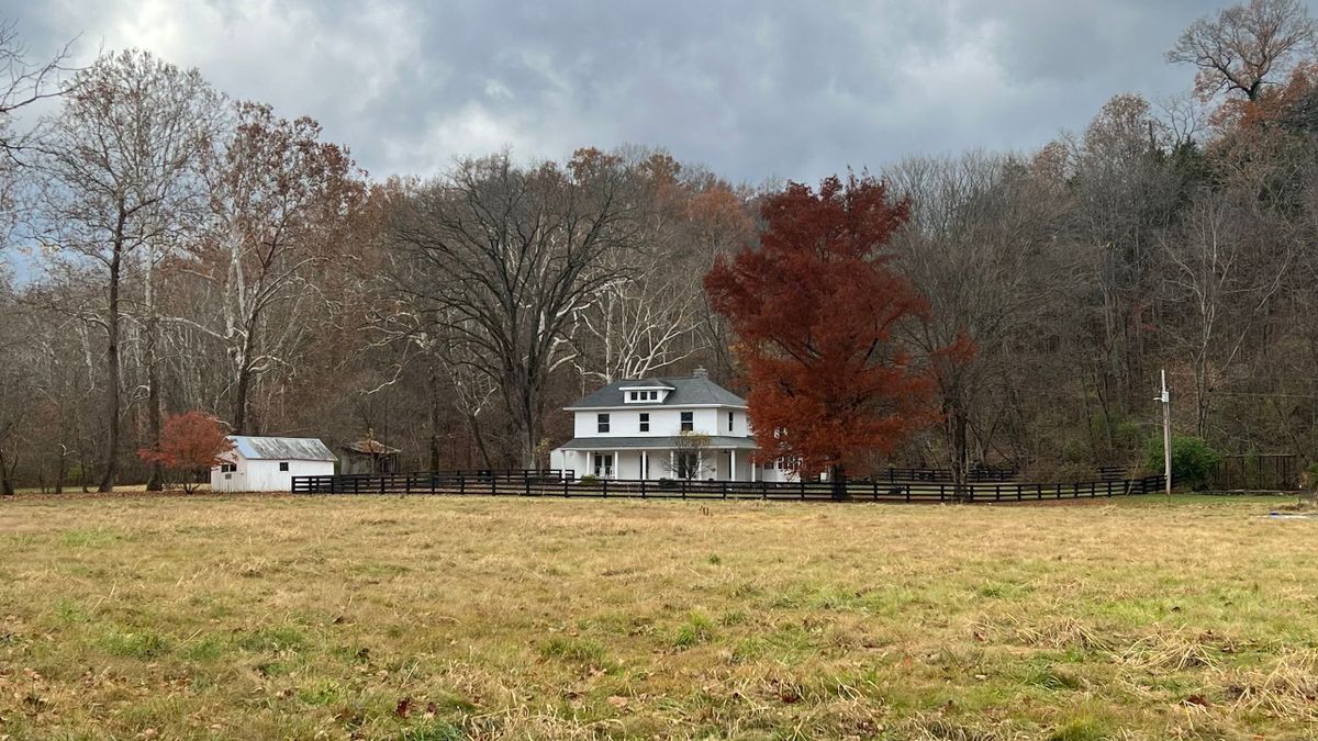 Beautiful Remodeled Historic Home On Large Acreage With Country ...
