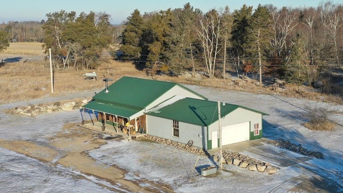 Rustic Home, Shop, And Additional Dwelling Near The Crow Wing River ...
