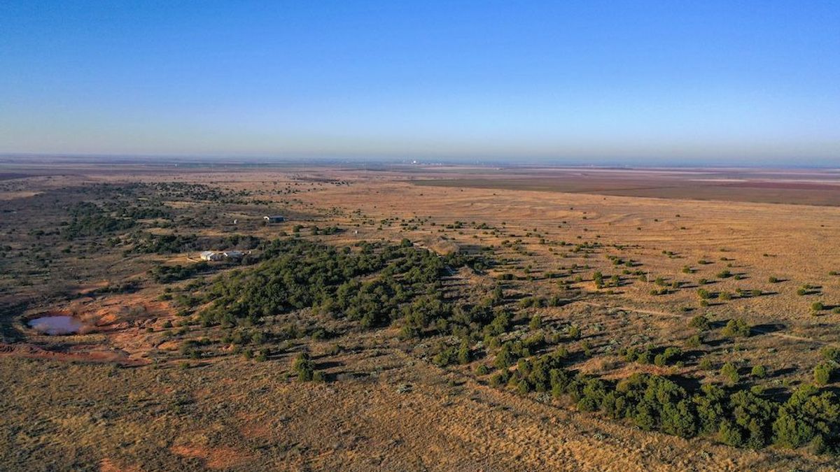 Highly Desirable Multi-Functional Ranch | Whitetail Properties