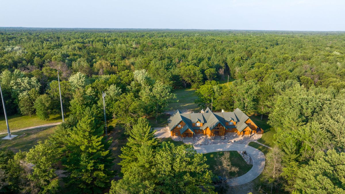 Pristine Large Acreage Parcel With Custom-Built Log Home | Whitetail ...