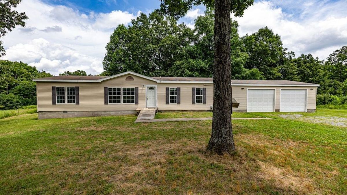 Secluded Home And Hobby Farm Bordering Shawnee National Forest ...