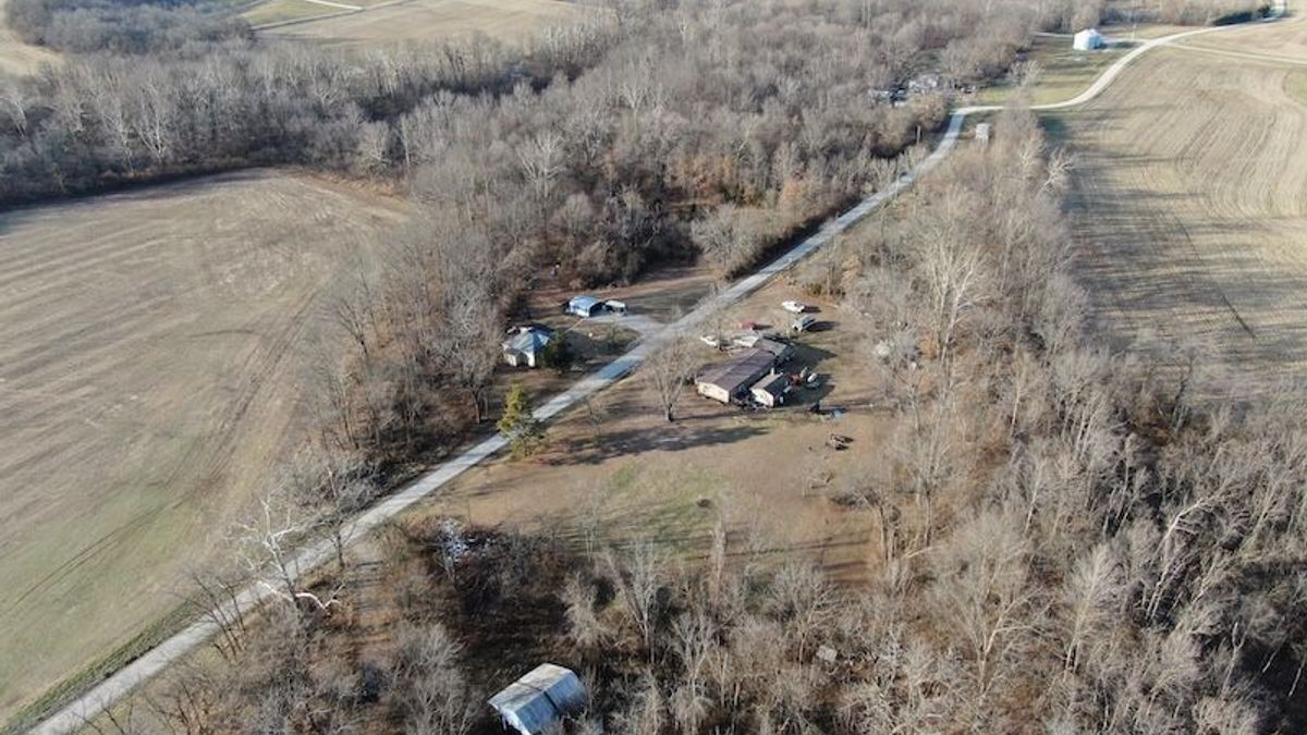 Secluded Farm With Food Plots, Switchgrass, Timber, And A Pond In Edgar ...
