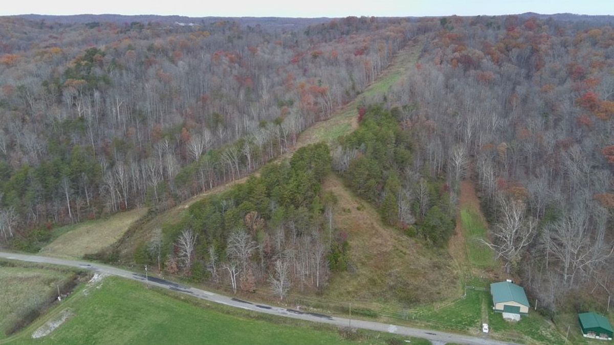 Incredible Hunting Alongside State Land With A Pole Barn And Camper In ...
