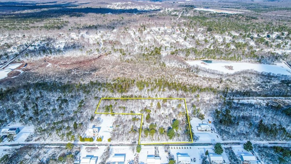 Spacious, Wooded Lot – Private And Ideally Located | Whitetail Properties