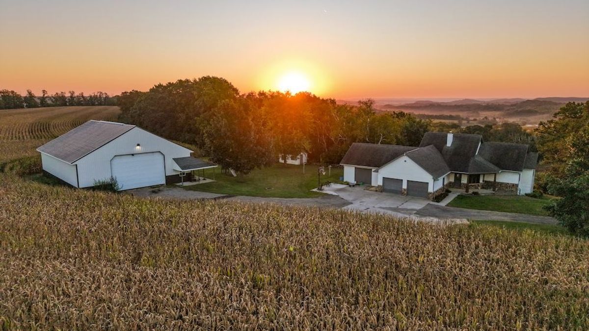 Country Home And Shop On Rural Lot | Whitetail Properties