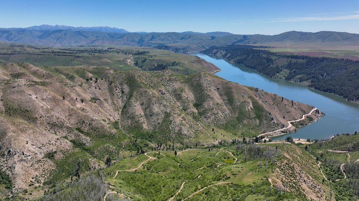 Picturesque Mountain Acreage Overlooking Anderson Ranch Reservoir ...