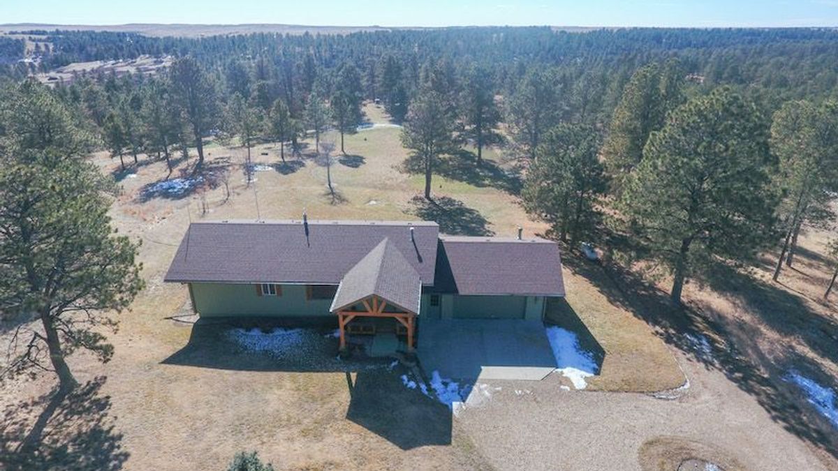 Pine Ridge Hunting Paradise With Custom Home In Northwest Nebraska ...