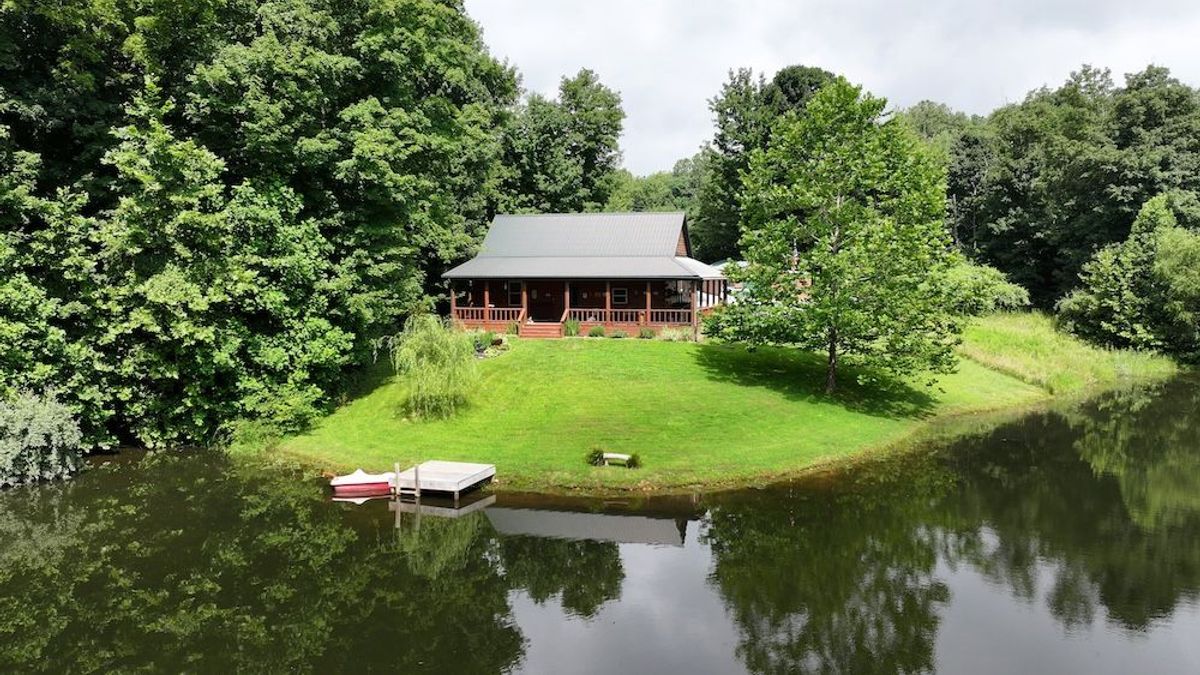Beautiful Log Cabin/Home With Stunning Porch Views Overlooking Pond ...