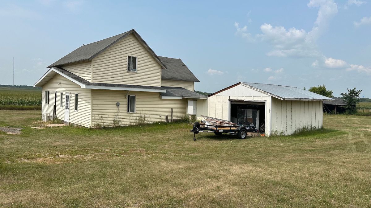Quiet Country Home With Loads Of Potential | Whitetail Properties