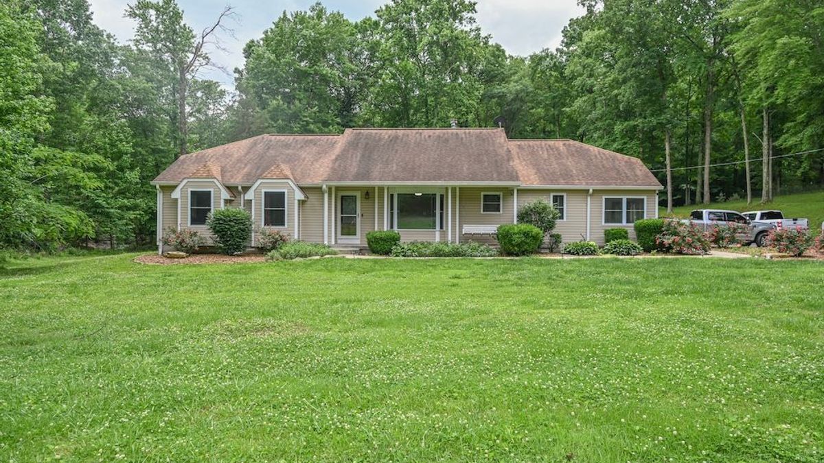 Nelson County 28.74± Acre Homestead | Whitetail Properties