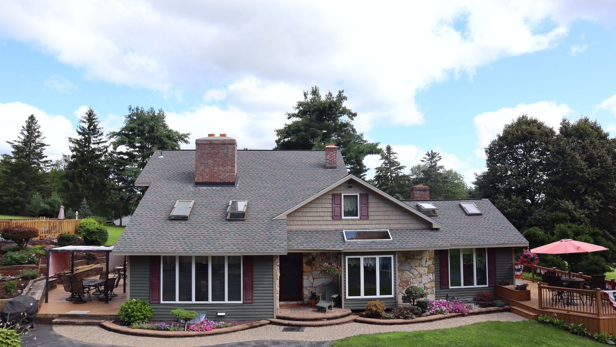 Shiloh Hill Farms With Custom Craftsman House, Barn, Garage And Pond ...