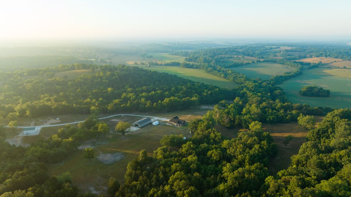 Rolling Hill Farm With Homestead In the Ozarks Of SW MO | Whitetail ...