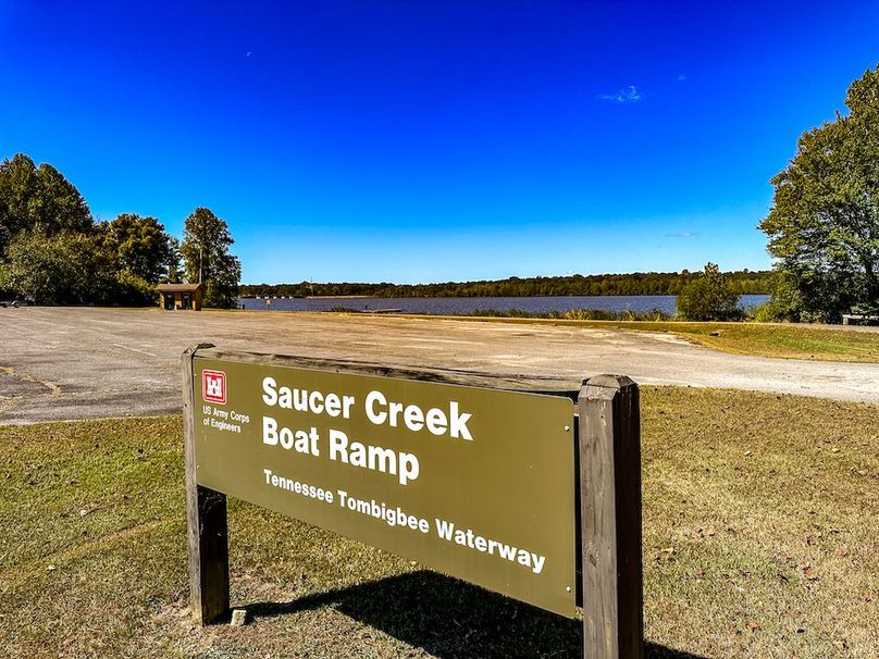 Recreational Retreat Near Bay Springs Lake | Whitetail Properties