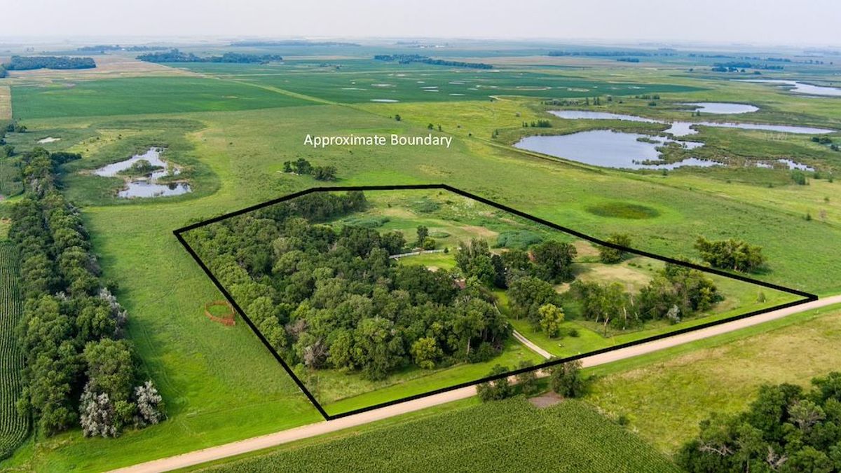 Roberts County Hunting Land & Hobby Farm | Whitetail Properties