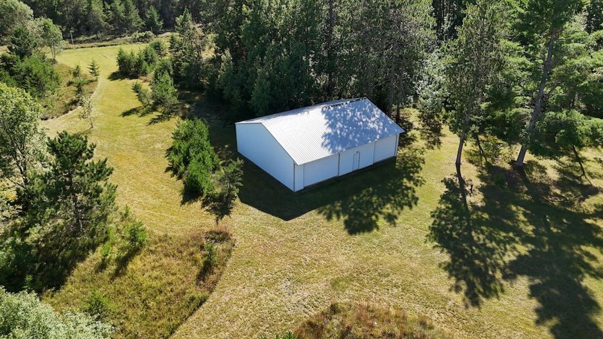 Beautiful Storage Building Located On A Buildable Lot Near ATV Trails ...