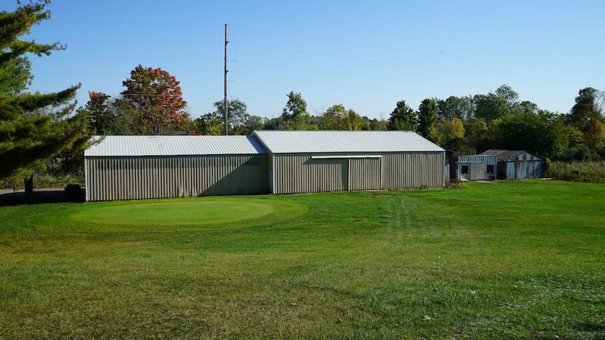 Historic Family Owned Golf Course In the Heart of Corunna, Michigan ...