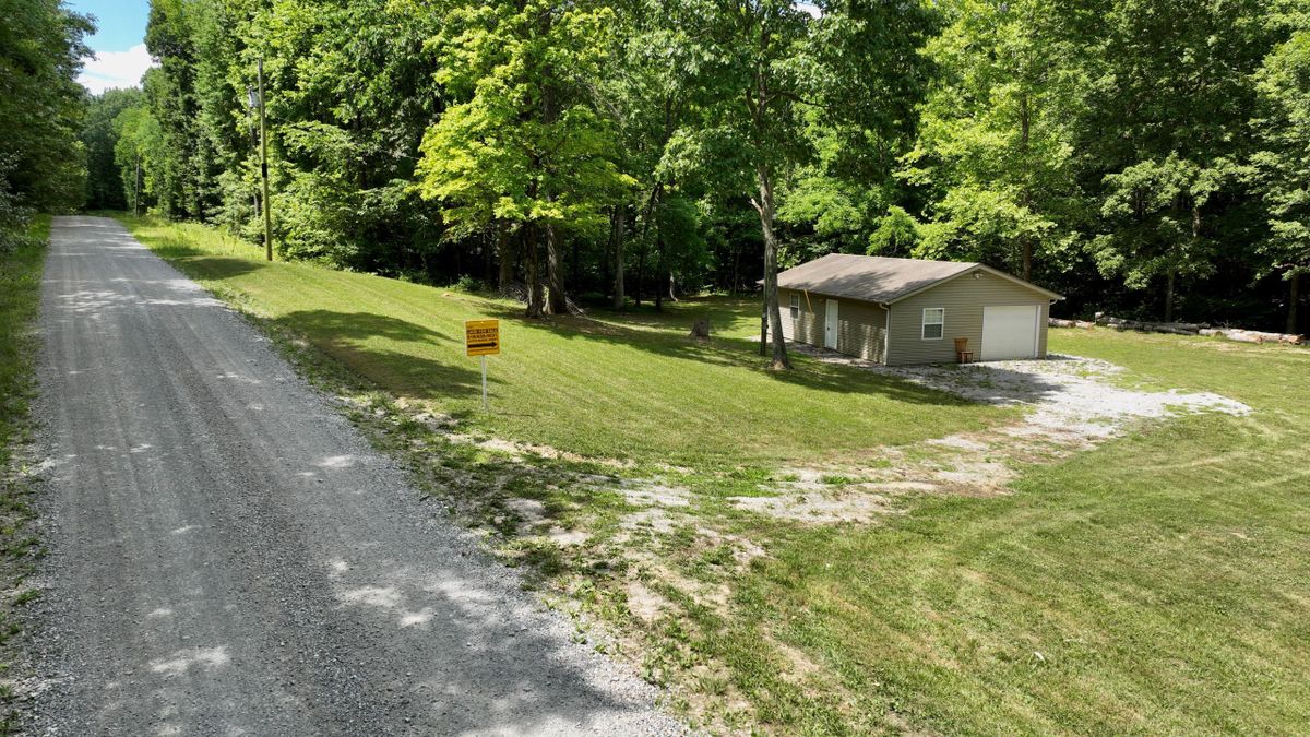 Getaway Cabin On Timbered Acreage In Southern IL | Whitetail Properties