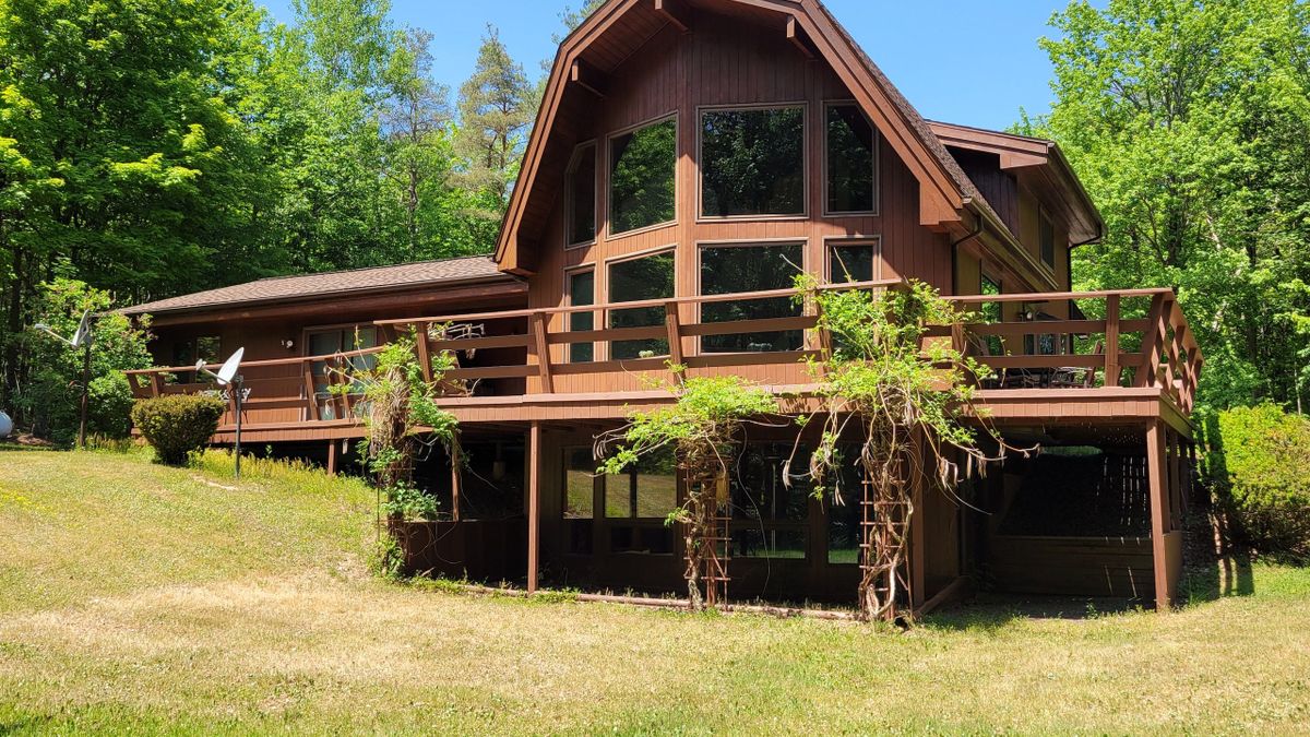 Quality Lindal Cedar Home With 2 Ponds In A Private Location ...