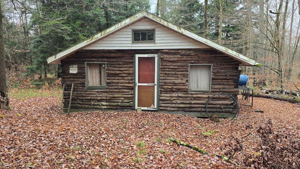 Great Hunting Camp Or Vacation Getaway Borders NYS Land | Whitetail ...