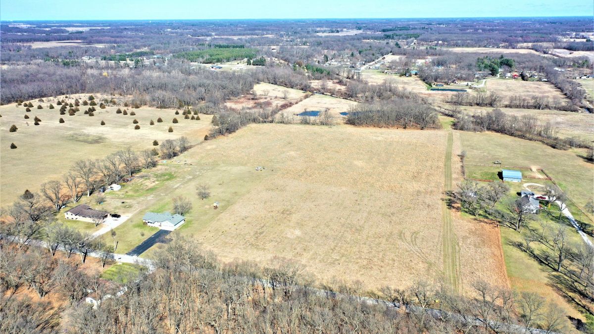 Gently Rolling Land With Tillable Farm Ground, Woods, Ponds, And ...