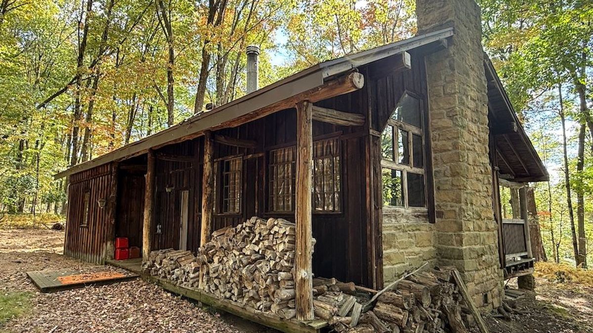 Rustic Hunting Cabin With Established Food Plots And Blinds | Whitetail ...