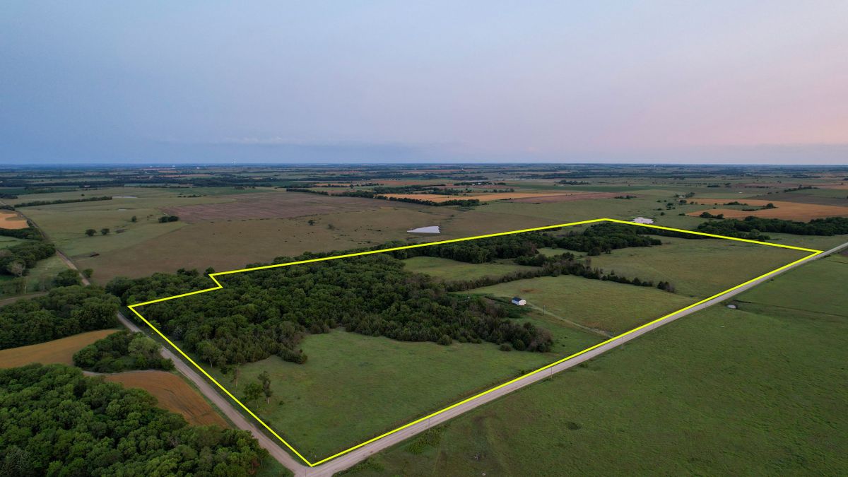 Grazing/Recreation Farm With Timber And Metal Building | Whitetail ...