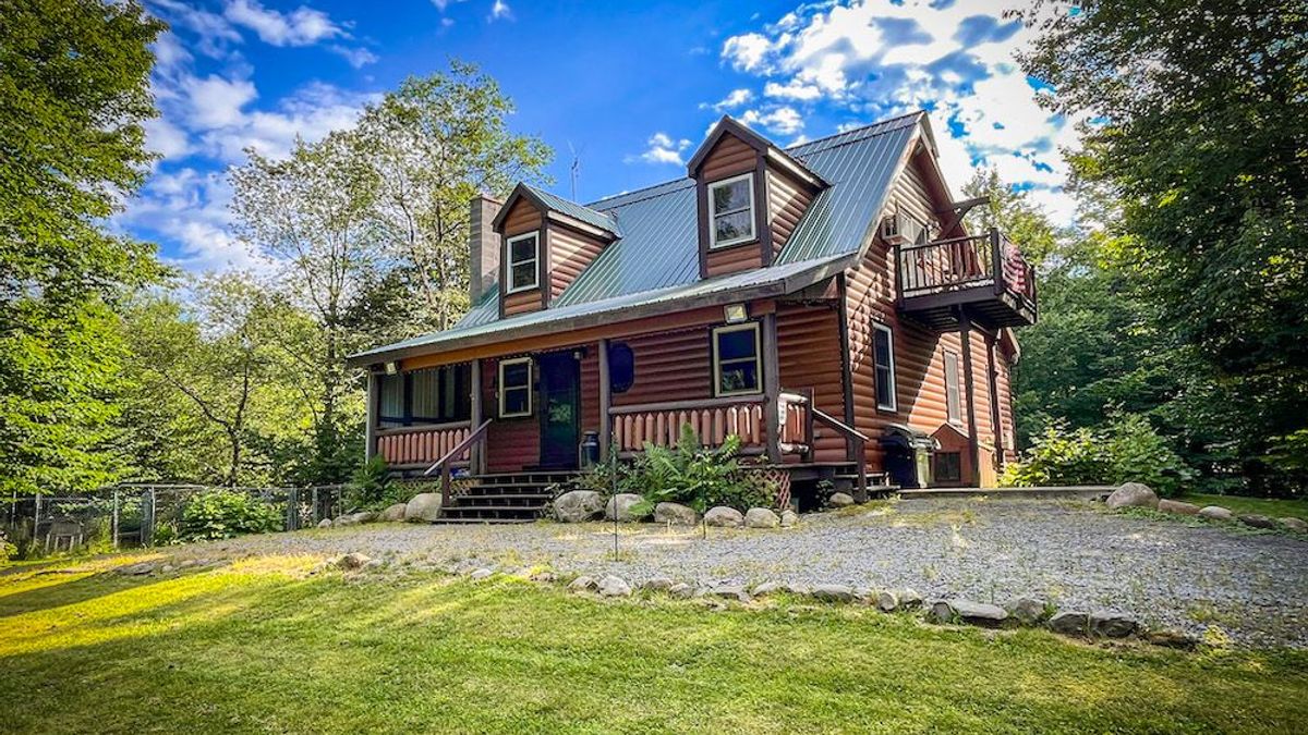 Spectacular Off Grid Estate With Extreme Security And Seclusion ...