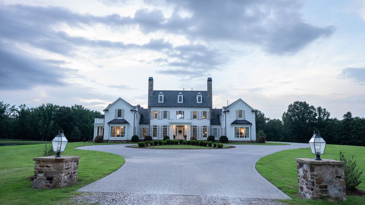 Elegant Modern Colonial Estate With Serene Lake Views | Whitetail ...