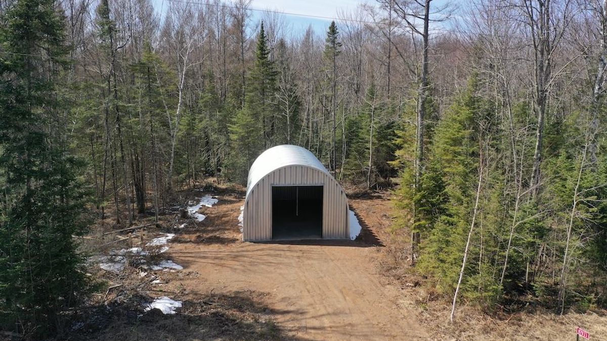 5± Acres Bordering Public Land With New Quonset Building In Price ...