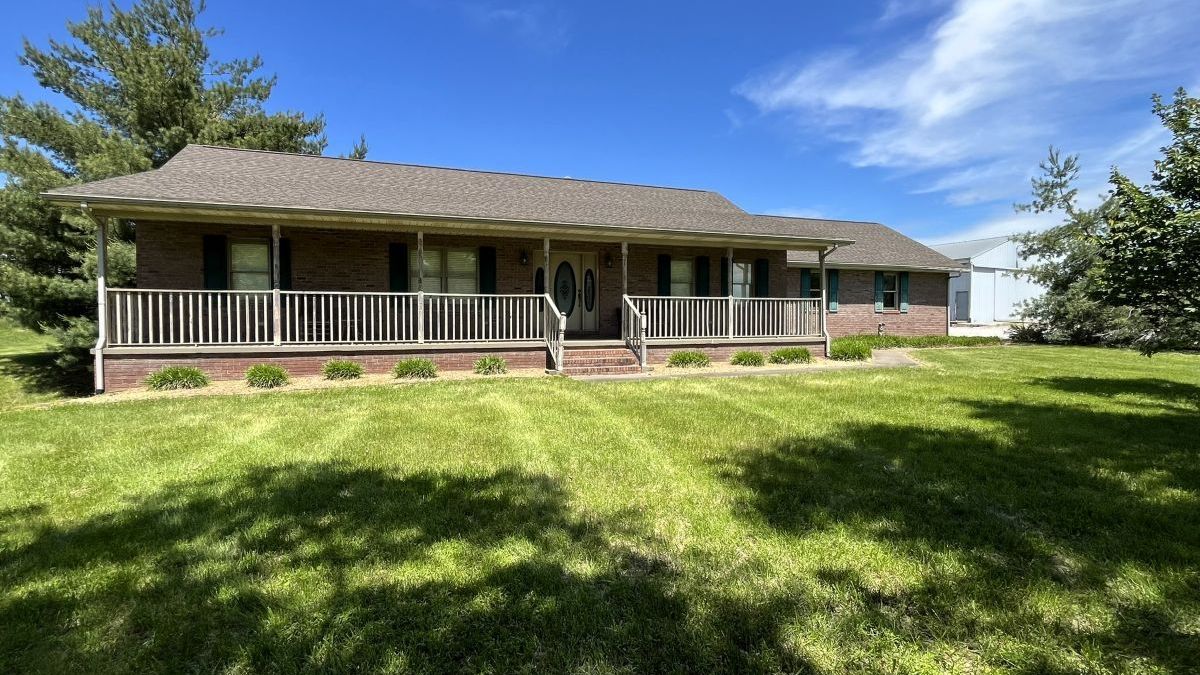 Very Nice Home With Basement, Shop, Garage And Acreage | Whitetail ...